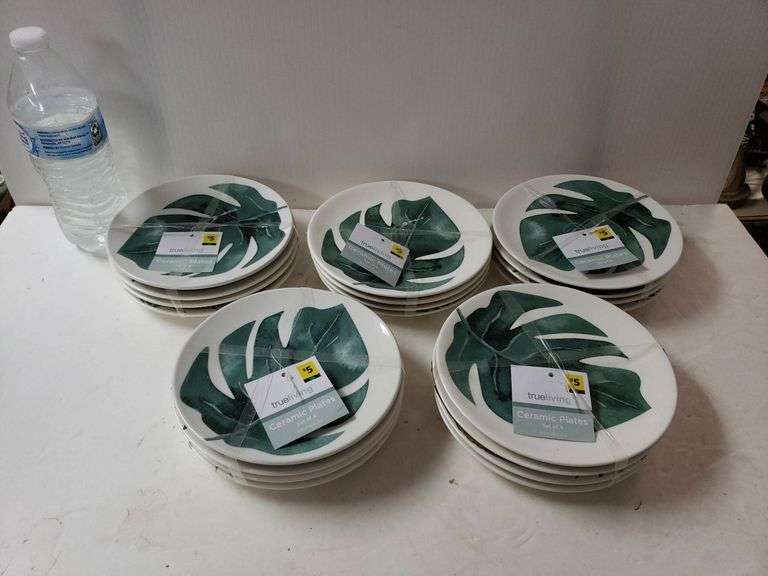 True Living Ceramic Plates Set - Trice Auctions