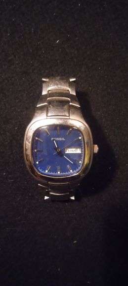 Vintage Blue Face Fossil Watch - Trice Auctions