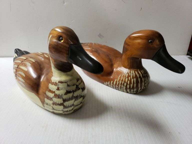 Wood Duck Displays - Trice Auctions
