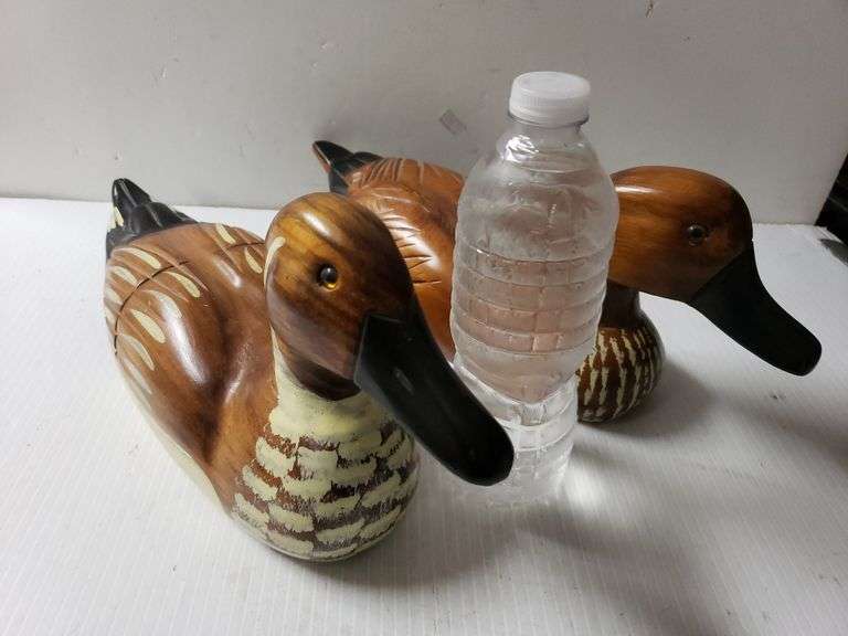 Wood Duck Displays - Trice Auctions