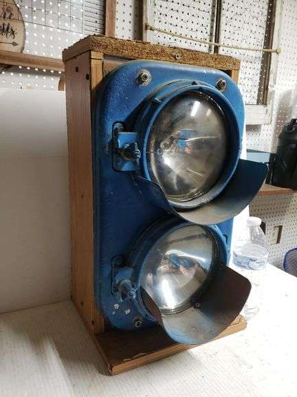 Vintage Locomotive Headlight - Trice Auctions