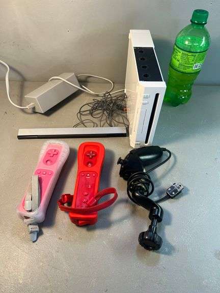 WII Game Console Works Great! Includes 2 Controllers & A Fishing Reel ...