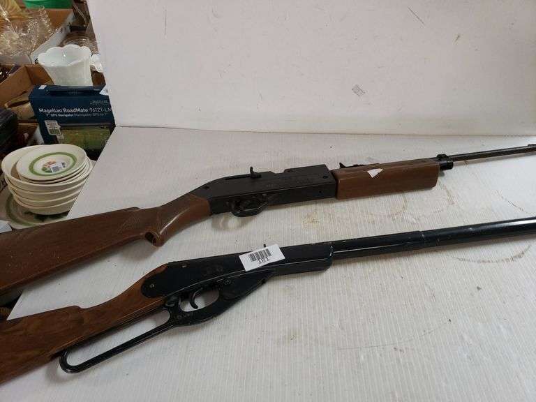 Daisy & 700 Pumpmaster BB Guns - Trice Auctions