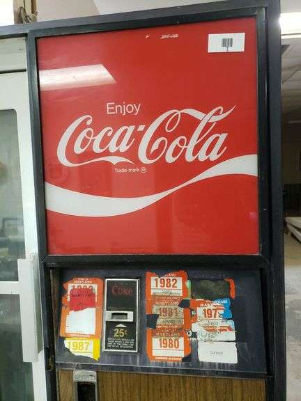 Vintage Coca-Cola Soda Machine W/keys - Works And Cools - Trice Auctions