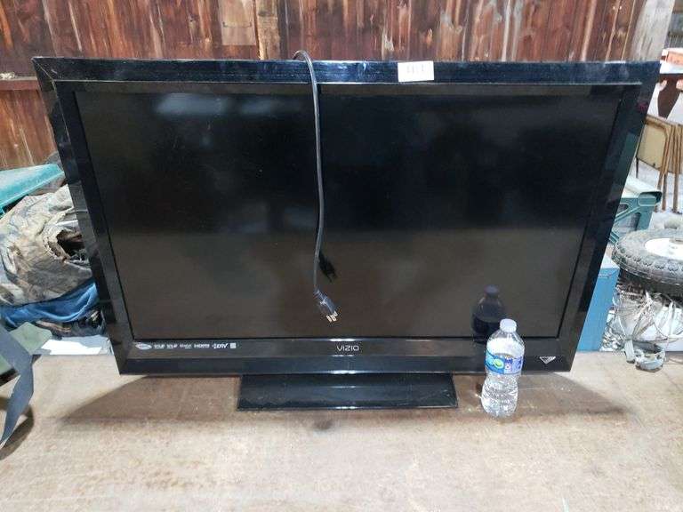 Vizio TV - No remote - Trice Auctions