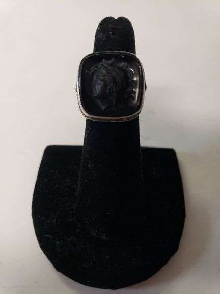 Black Stone Profile Ring - Size 5 - Trice Auctions