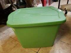 Green Storage Tote With Lid - Trice Auctions