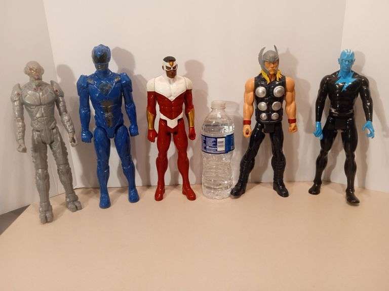 5 Assorted Action Figures including Thor - Trice Auctions