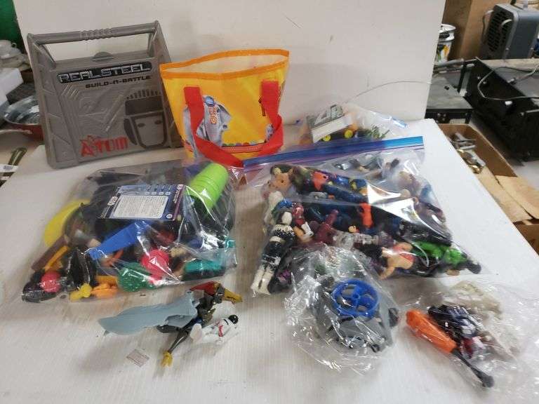 Childs Lot - Assorted Figures - Trice Auctions