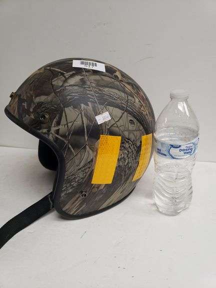 Camo Motorcycle Helmet - Size XL - Trice Auctions