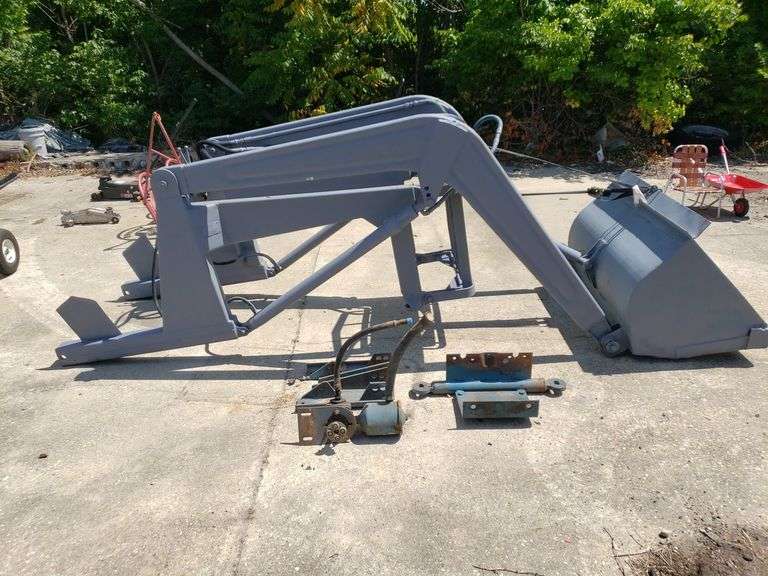 Davis 101 Loader With Bucket ( Fits Some Early Model Fords And Massey ...