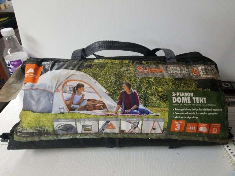 Three Person Dome Tent Appears Complete - Trice Auctions Three Person Dome Tent Appears Complete - Trice Auctions