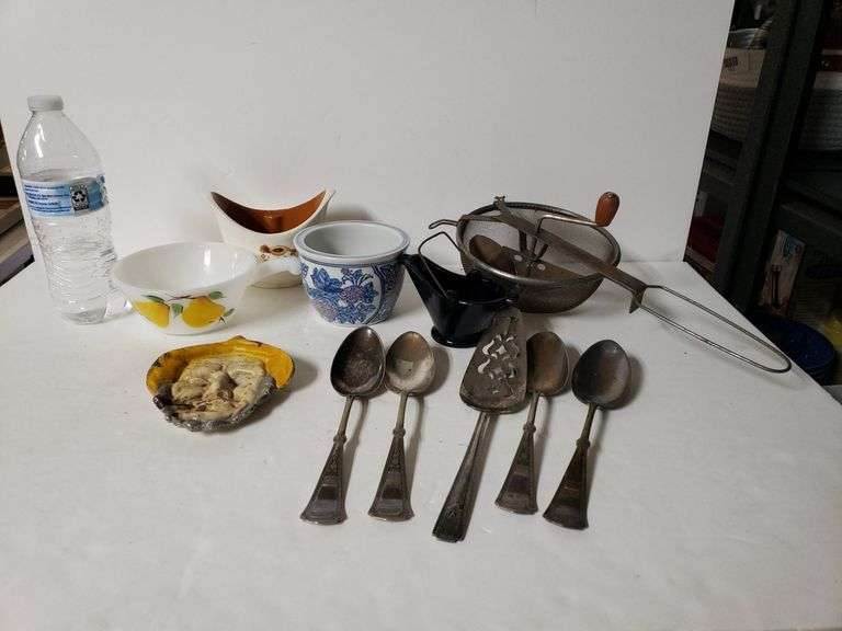 Misc Kitchen And Glassware - Trice Auctions