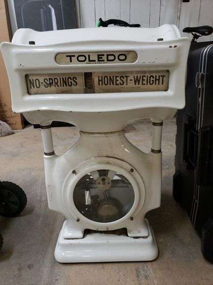 Vintage Toledo Computing Scale - Trice Auctions