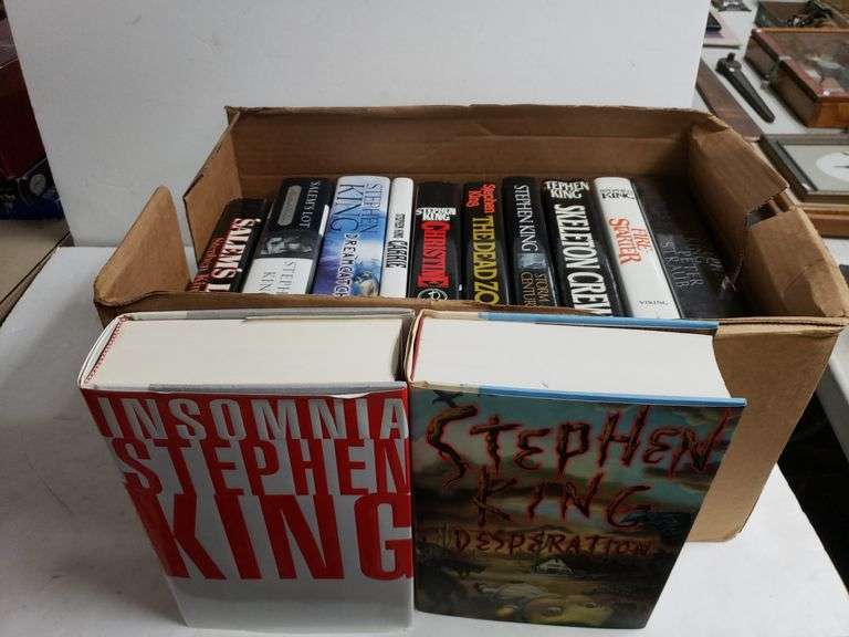 Lot Of Stephen King Books - Trice Auctions