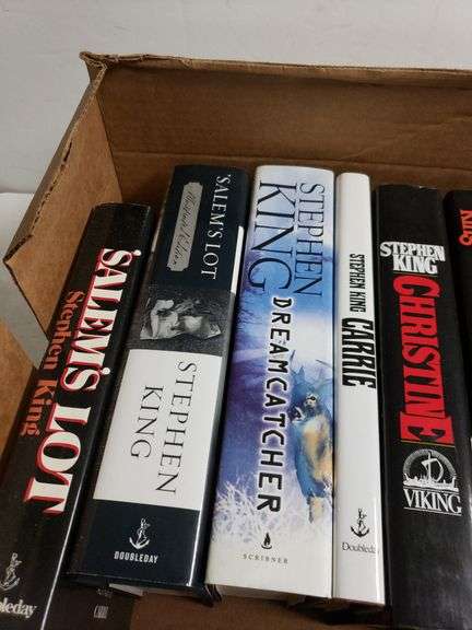 Lot Of Stephen King Books - Trice Auctions