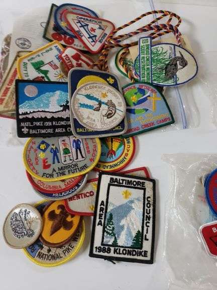 Assorted Boy Scouts Badges - Trice Auctions