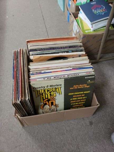 Large Lot Of 33 Rpm Record Albums - Trice Auctions
