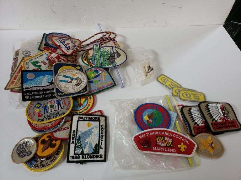 Assorted Boy Scouts Badges - Trice Auctions