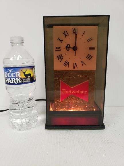 Electric Lighted Budweiser Clock - Trice Auctions
