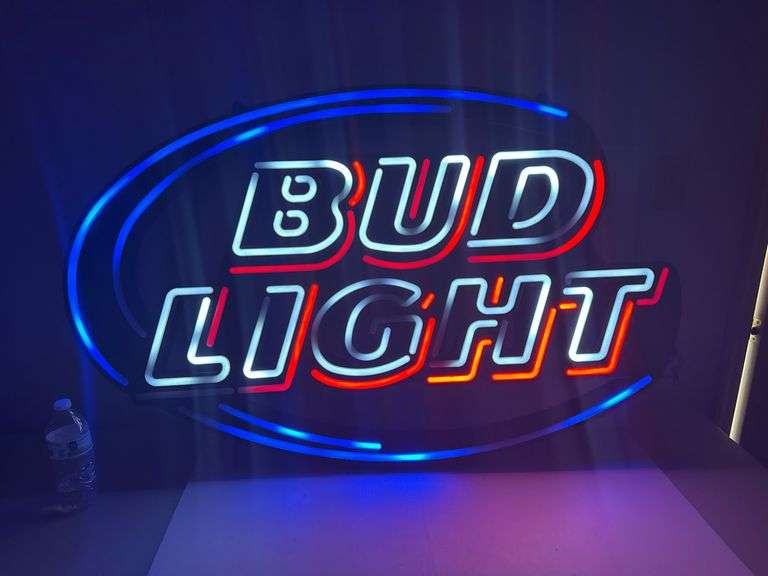 Bud Light Neon Light-Up Sign - Trice Auctions