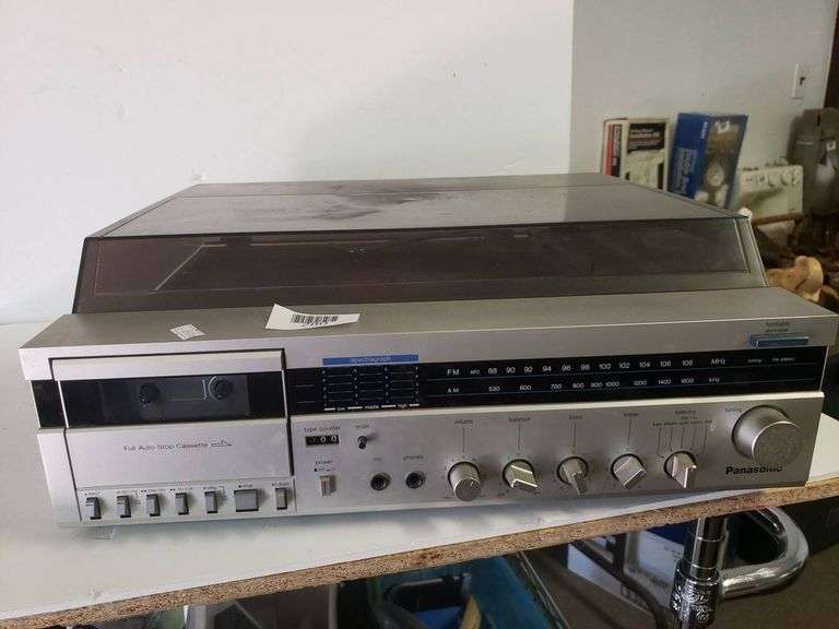 Vintage Panasonic Stereo System with Turntable and Cassette - Trice ...