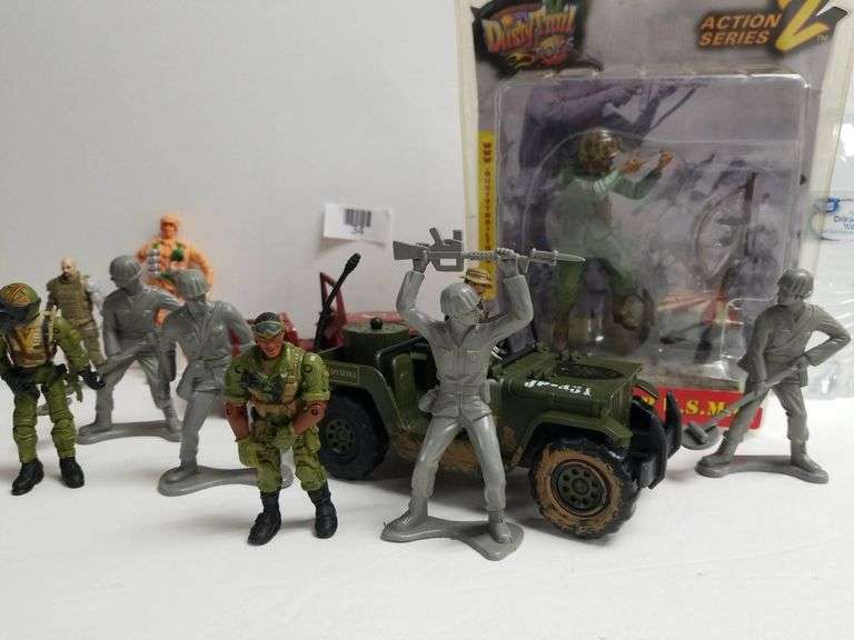 Military Action Figures and Vehicles Lot With Dusty Trail Sgt. Stryker ...