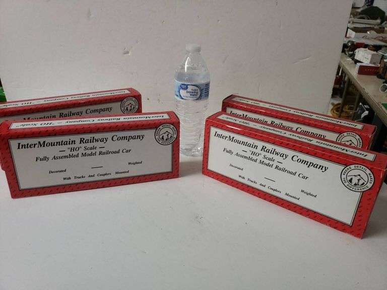 Set of Four InterMountain HO Scale Model Railway Cars in Original ...