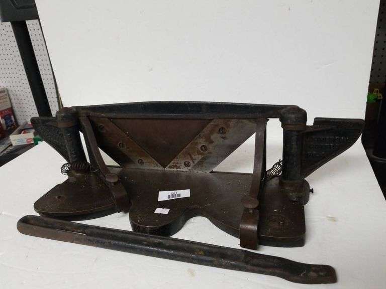 Lion Machine Co Universal Cutter No. 1 - Trice Auctions