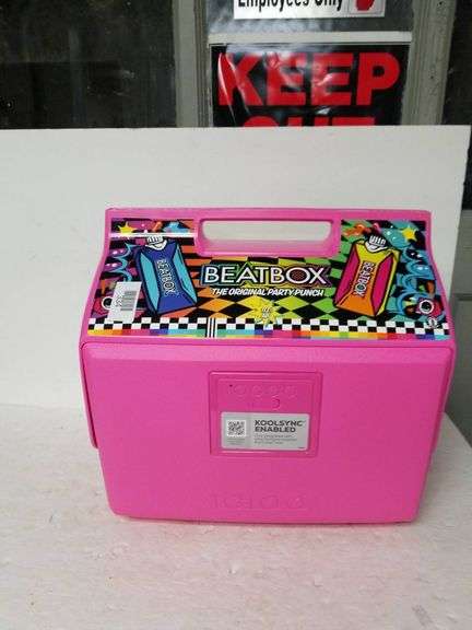 Igloo KoolTunes BeatBox Cooler with Bluetooth Speakers - Trice Auctions