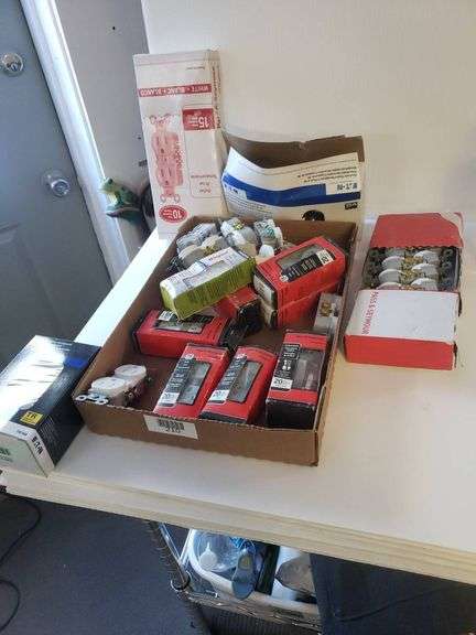 Lot of Electrical Outlets, Switches, and Related Components - Trice ...