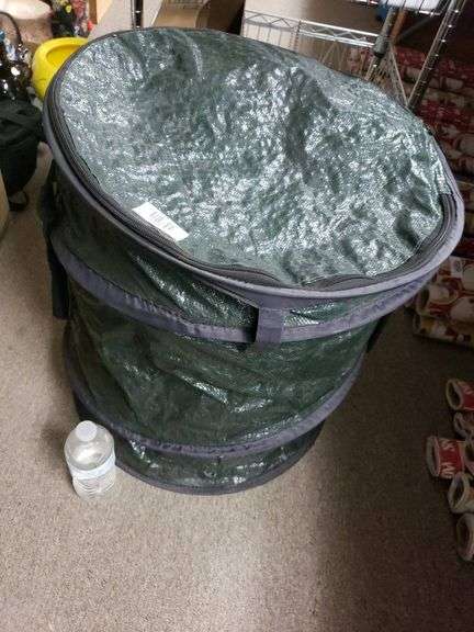 Green Collapsible Pop-Up Storage Bin with Zippered Lid - Trice Auctions