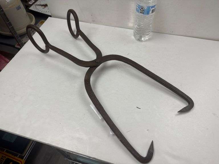 Metal Ice Block or Log Tongs with Loop Handles - Trice Auctions