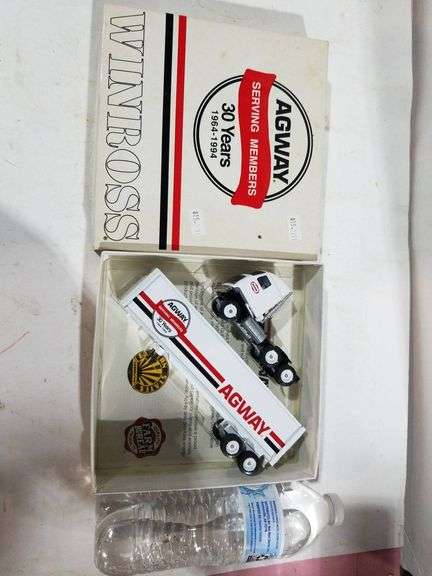 Winross Agway 30 Years Commemorative Model Truck Set (1964-1994 ...