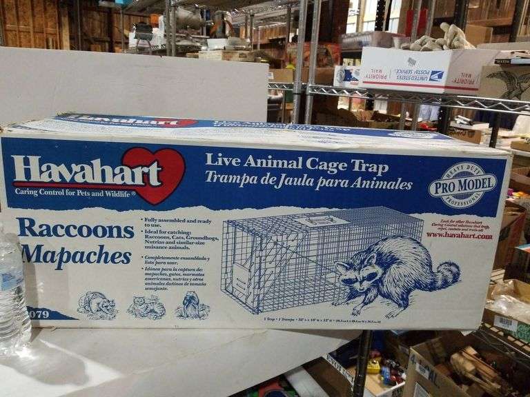 Havahart Live Animal Cage Trap for Raccoons and Small Wildlife - Trice ...