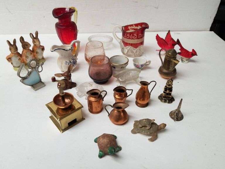 Assorted Decorative Miniatures and Collectibles Lot - Trice Auctions