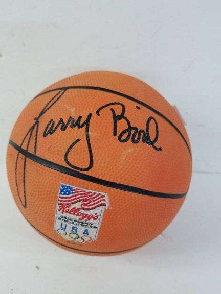Basketball with Multiple Signatures and USA Patch - Trice Auctions