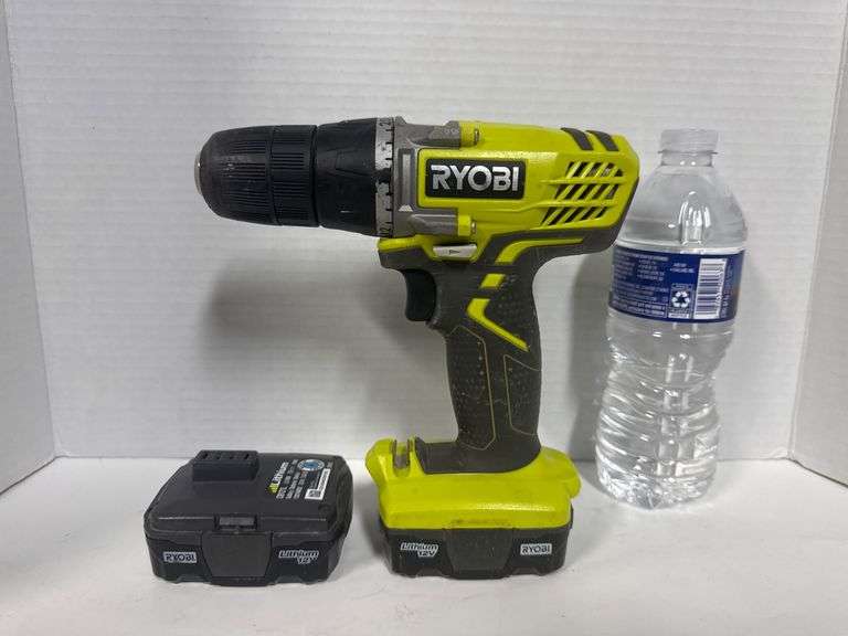 Ryobi 12V Cordless Drill with (2) Batteries – Works - Trice Auctions