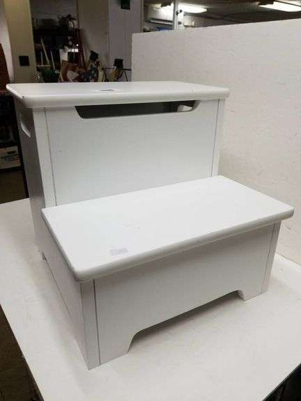 White Wooden Step Stool With Storage - Trice Auctions