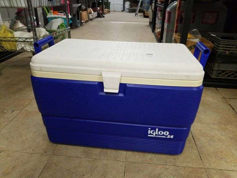 Igloo Legend 54-Quart Blue and White Cooler With Handles - Trice Auctions