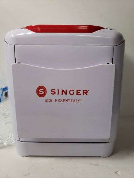 Singer Sew Essentials Storage Case - Trice Auctions