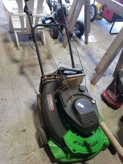 Easy Mulch Push Mower with Grass Bag Attachment - Trice Auctions