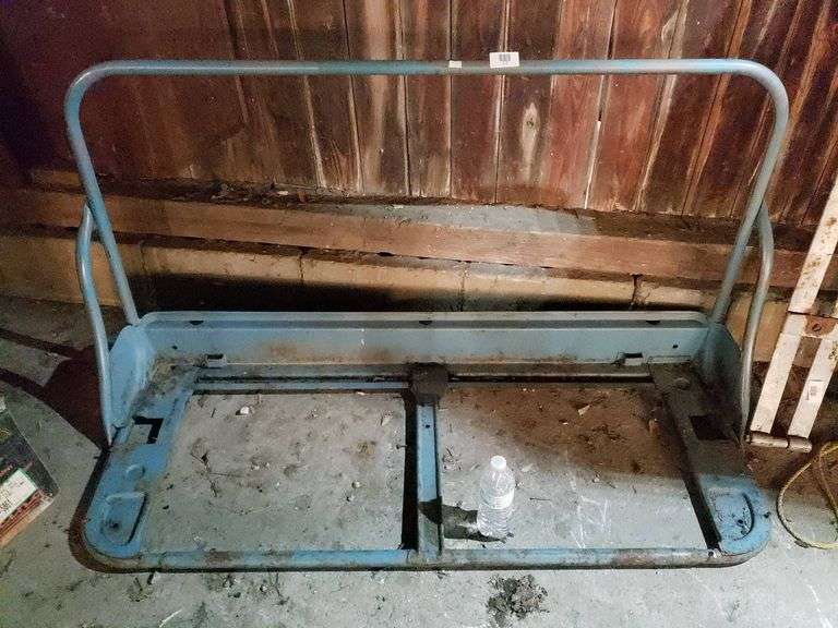 Metal Seat Frame - Trice Auctions