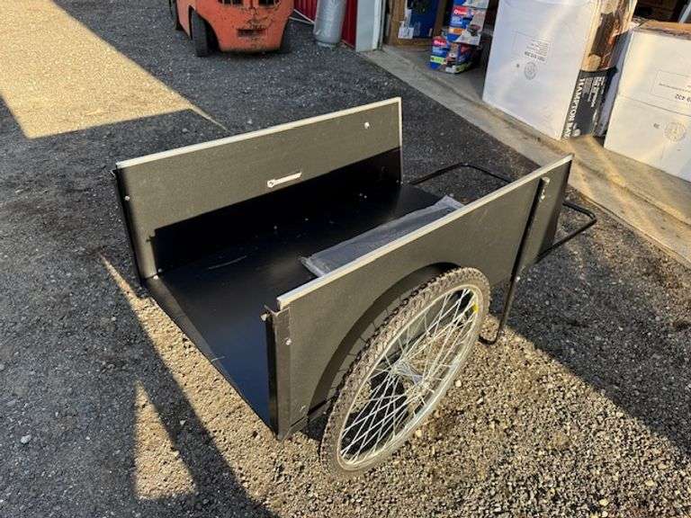 Strongway Yard Debris Cart - Trice Auctions
