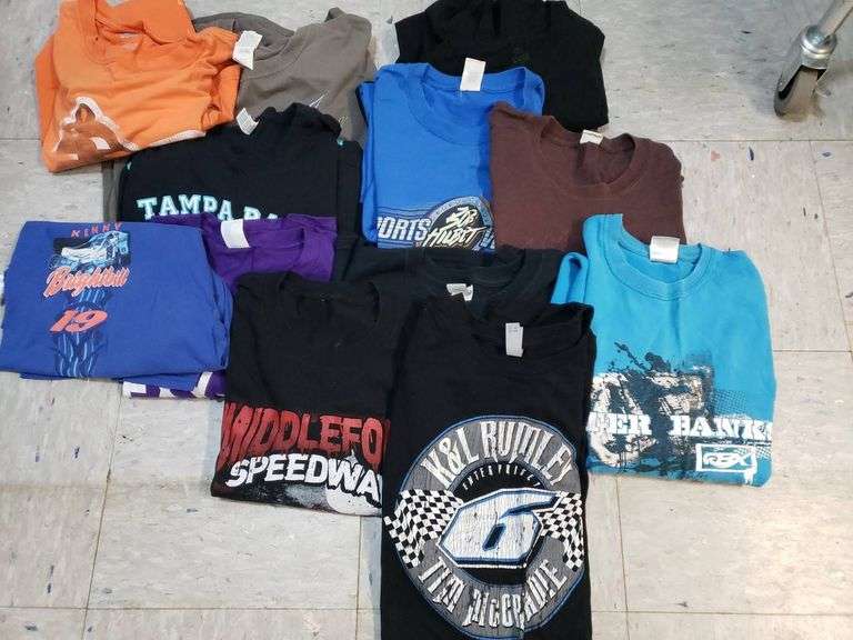 Assorted Graphic and Plain T-Shirts in XL and 2XL Sizes - Trice Auctions