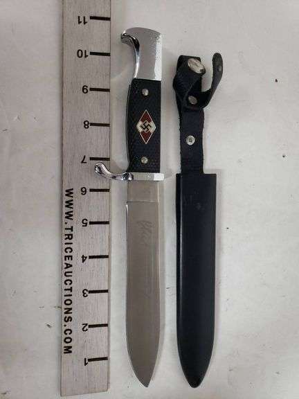 Replica German Dagger with Sheath Featuring Emblem - Trice Auctions