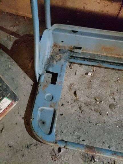 Metal Seat Frame - Trice Auctions