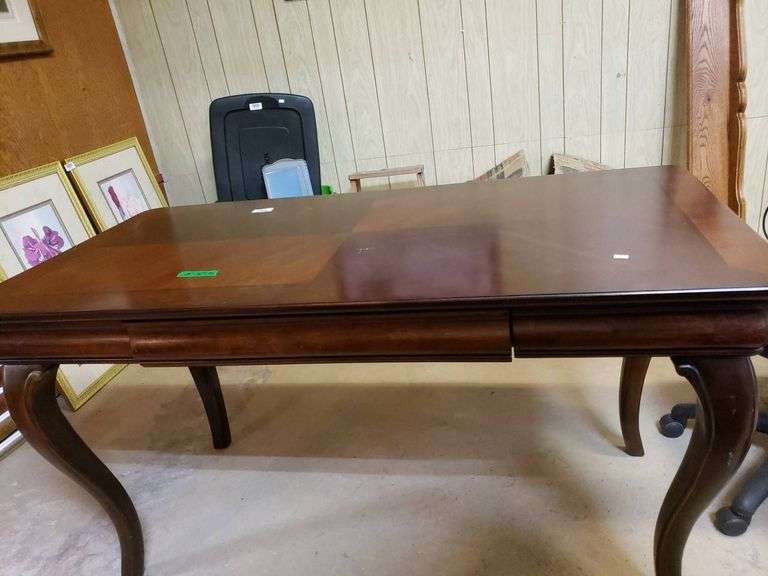 Havertys Rectangular Dining Table with Inlaid Design - Trice Auctions