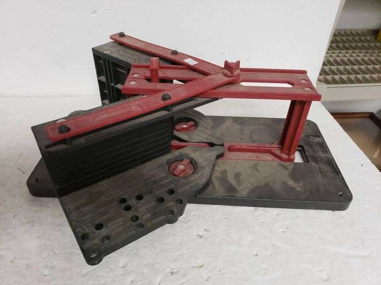 Magic Mitre Corner Cutting Tool - Trice Auctions