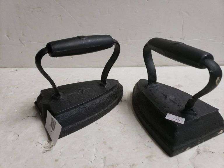 Pair of Cast Iron Sad Irons with Handles - Trice Auctions